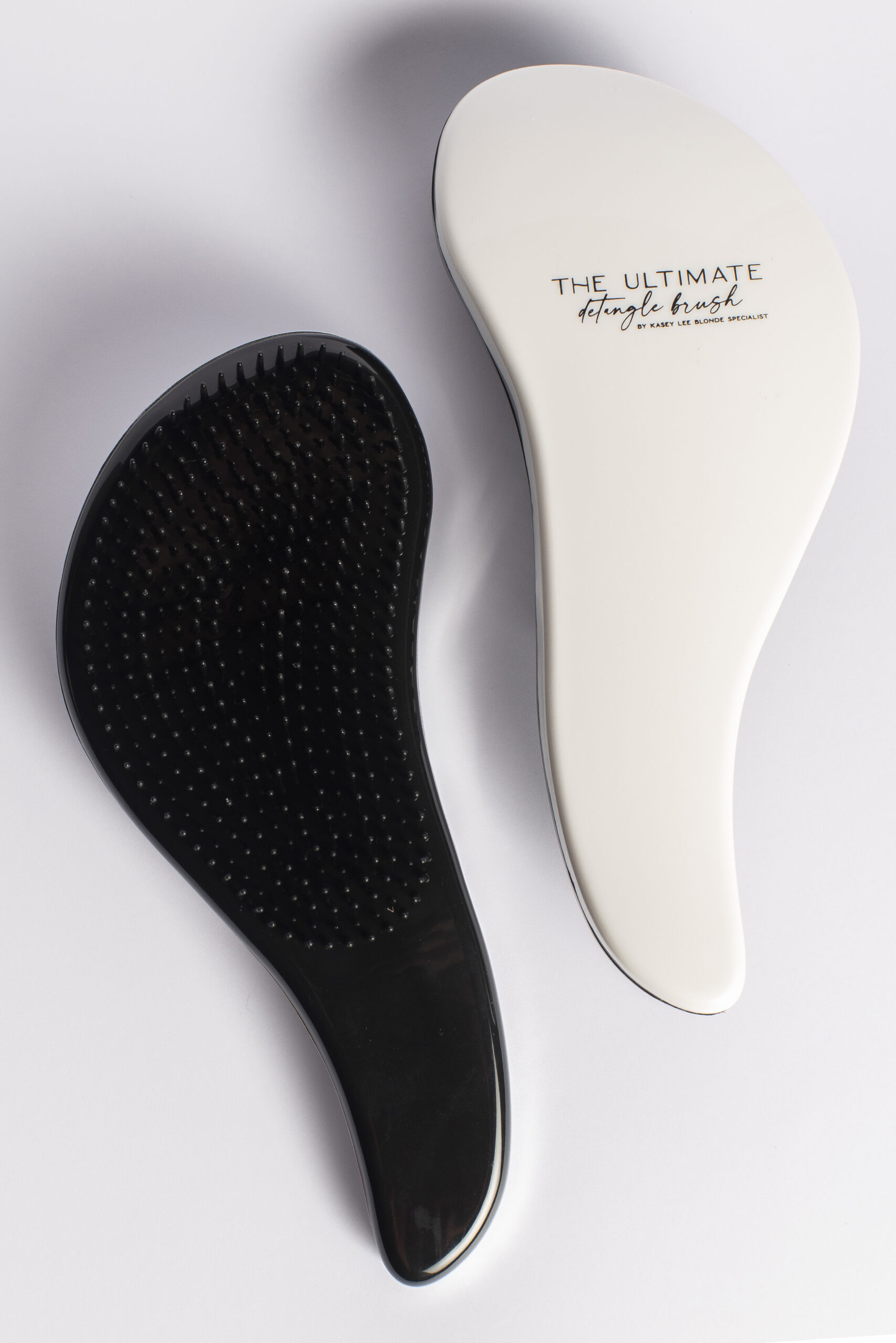 Kasey Lee Blonde Specialist – The Ultimate Detangle Brush White